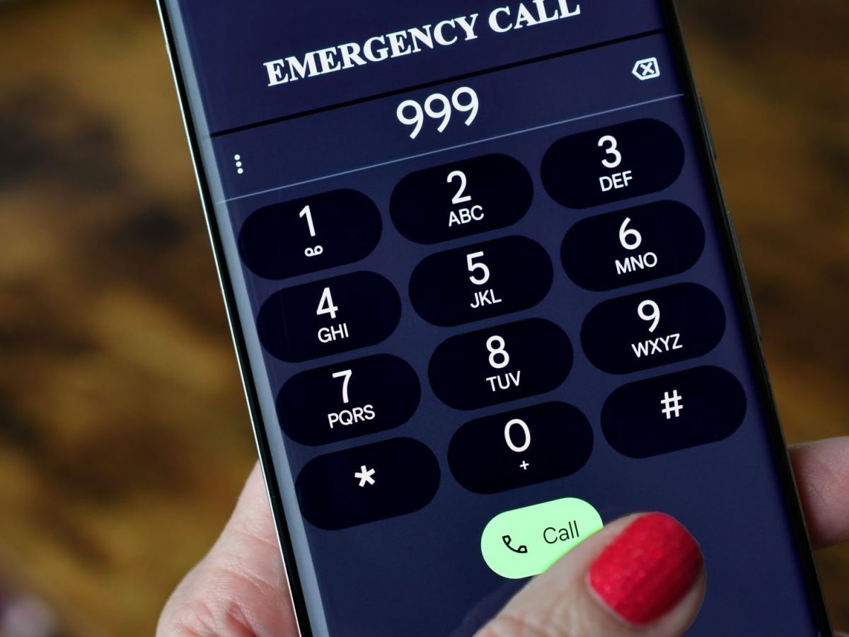 Prank Caller Being Warned Not to Dial 999 - The Portugal News
