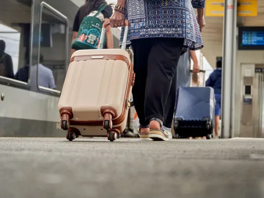 Number of immigrants decreased - The Portugal News