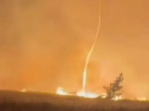 Portugal fire tornado caught on video - The Portugal News