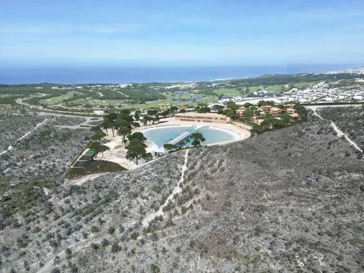 Portugal's first wave pool for surfing - The Portugal News