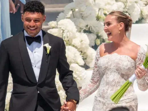 British singer and football player get married in the Algarve - The ...