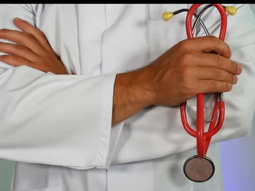 Portugal faces family doctor shortage - The Portugal News