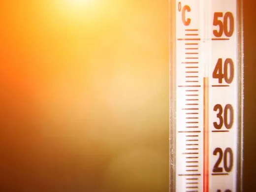 Hot weather warning as temperatures surpass 40ºC - The Portugal News